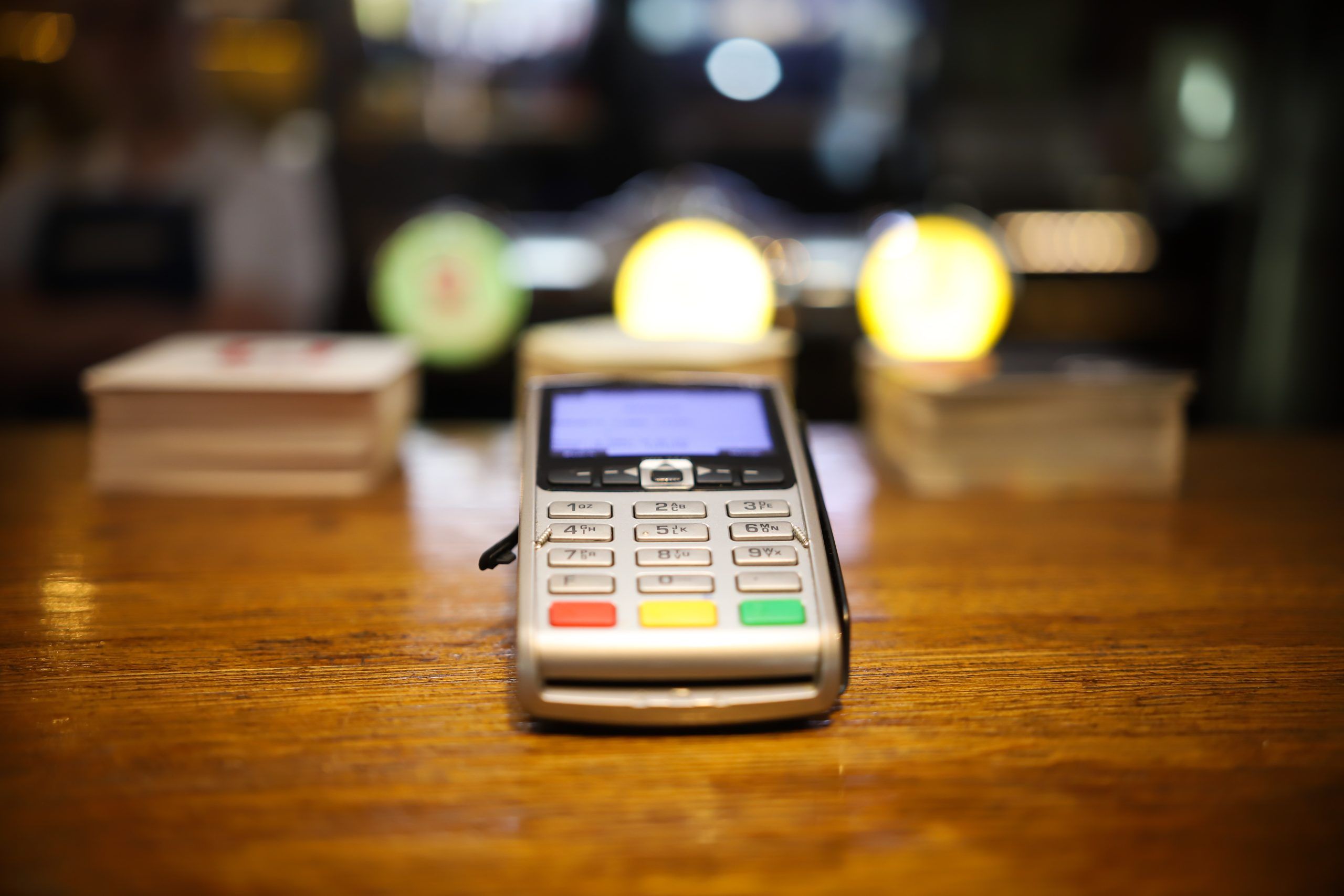 SKUx face echipă cu Visa pentru a eficientiza plățile digitale pentru ...