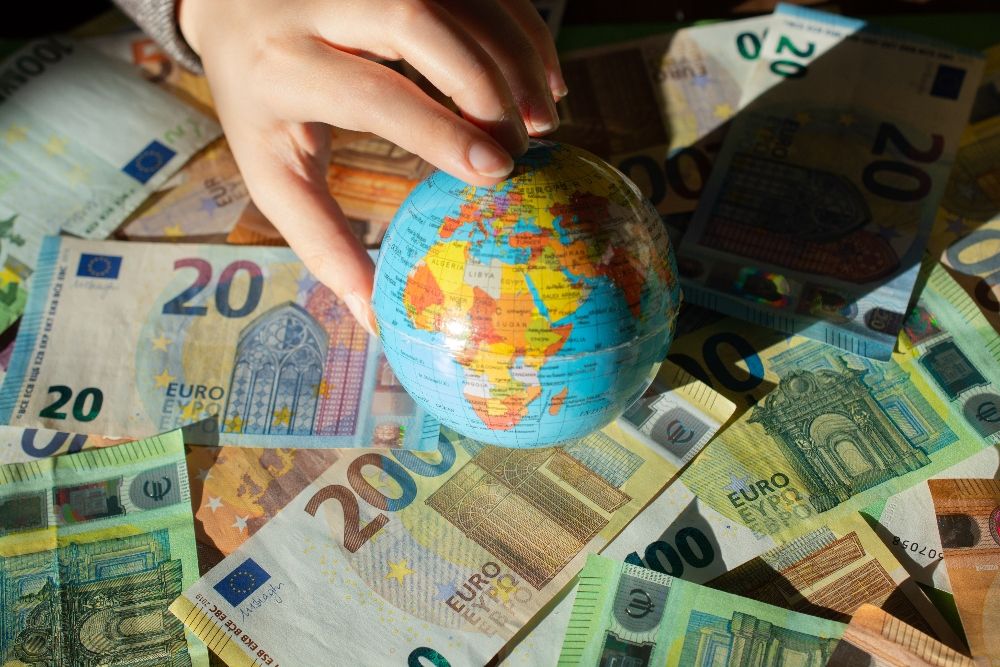IMF forecasts 3.2% global growth in 2024 amid inflation concerns | Invezz