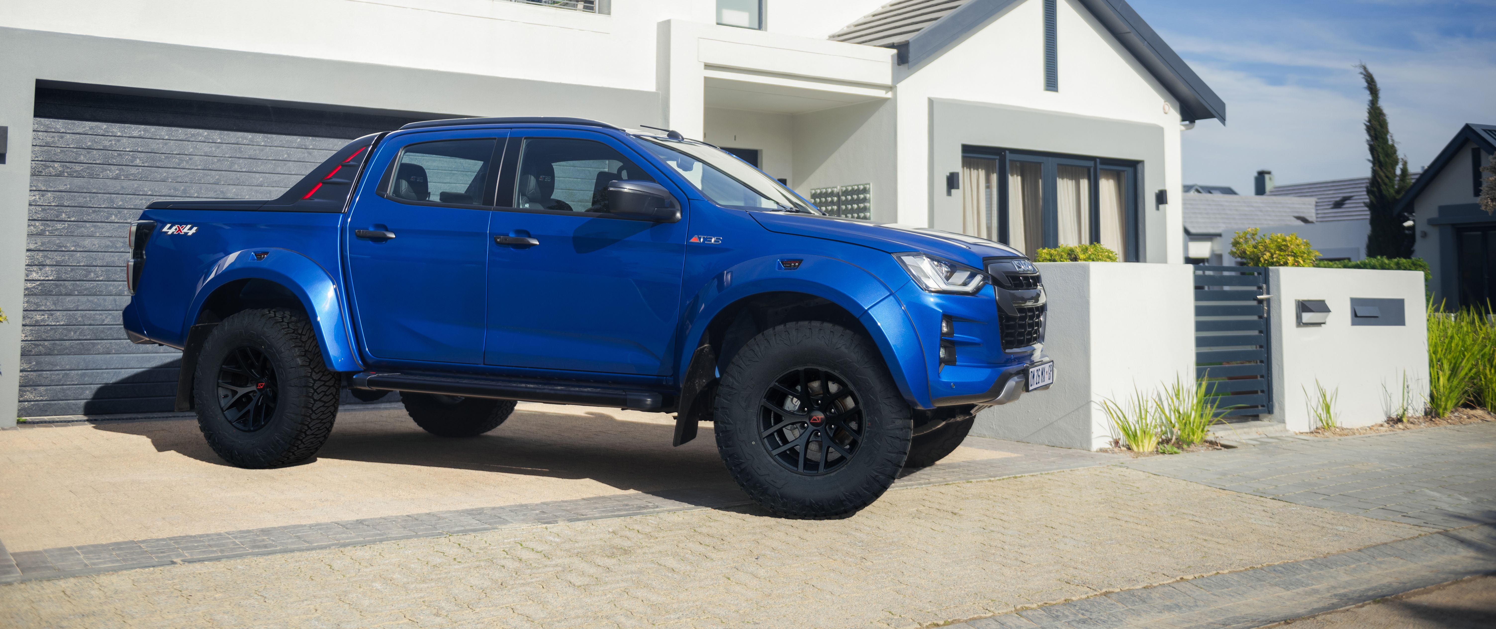 Discover the ISUZU AT-35 | Get Bakkie Specs & Prices