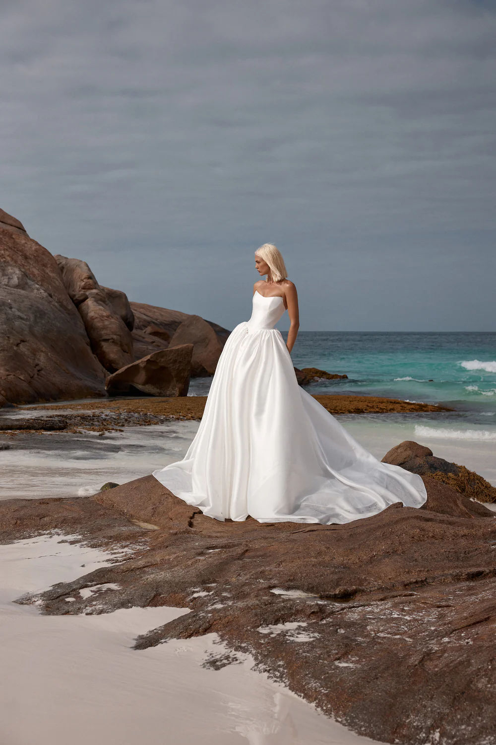 The next big trend in wedding fashion: the drop waist. - Ivory Tribe