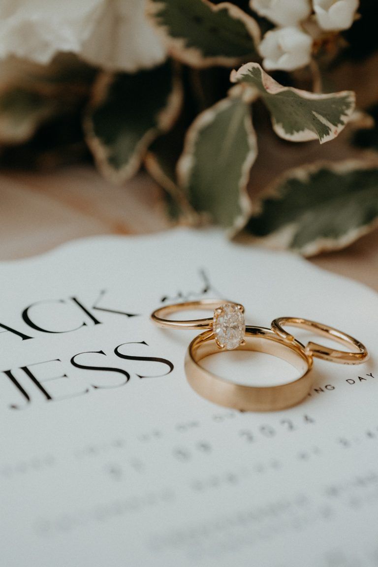 Real Wedding - Jess & Jack, Fyansford VIC | Ivory Tribe