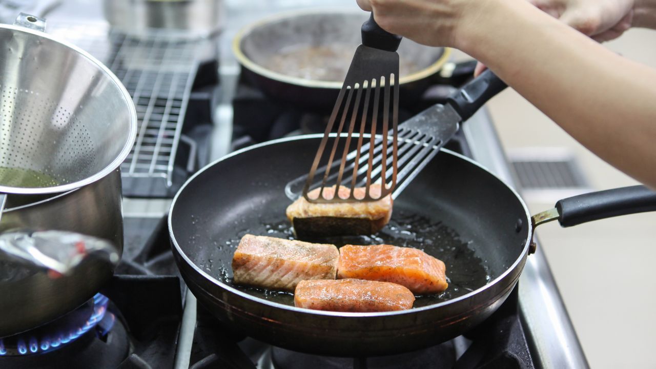 How to Cook the Perfect Fish in a Pan