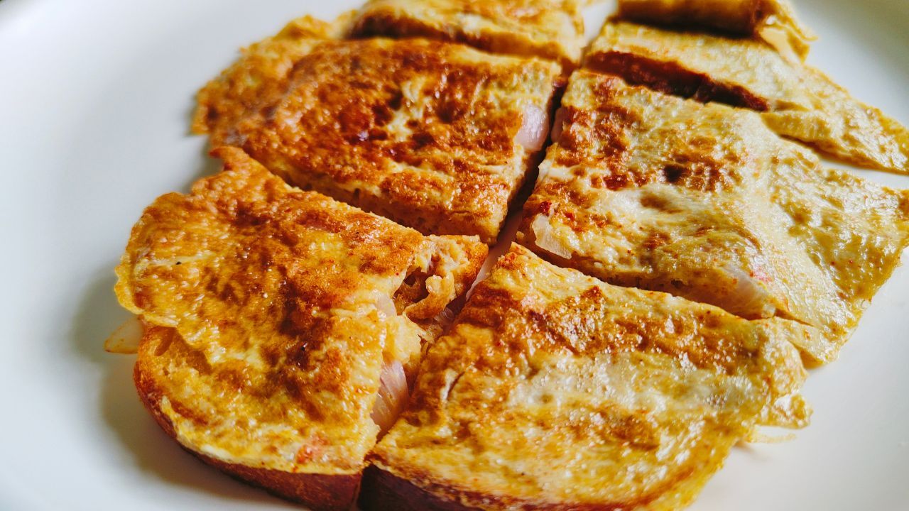 Quick and Easy Bread Omelette Recipe