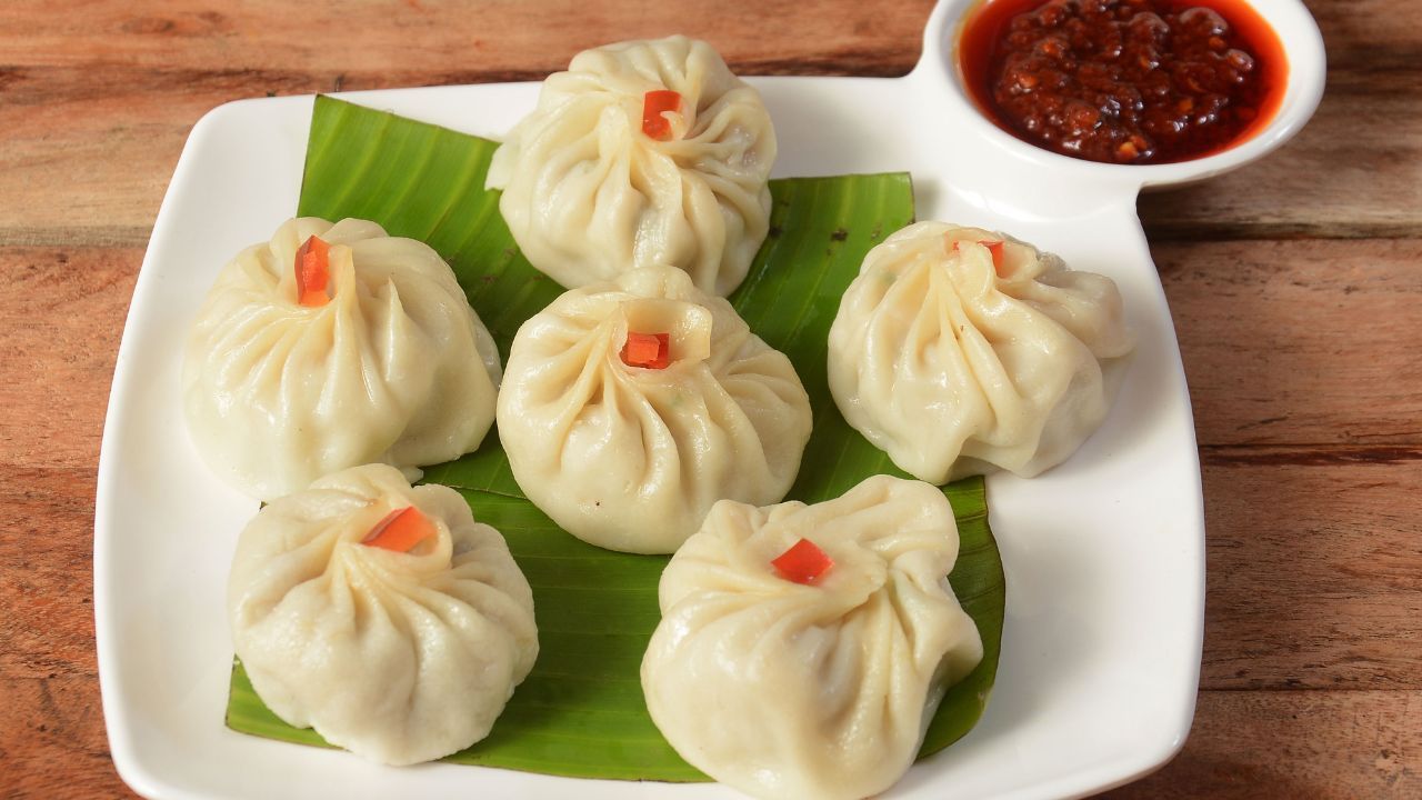 How to Make Chicken Momos at Home
