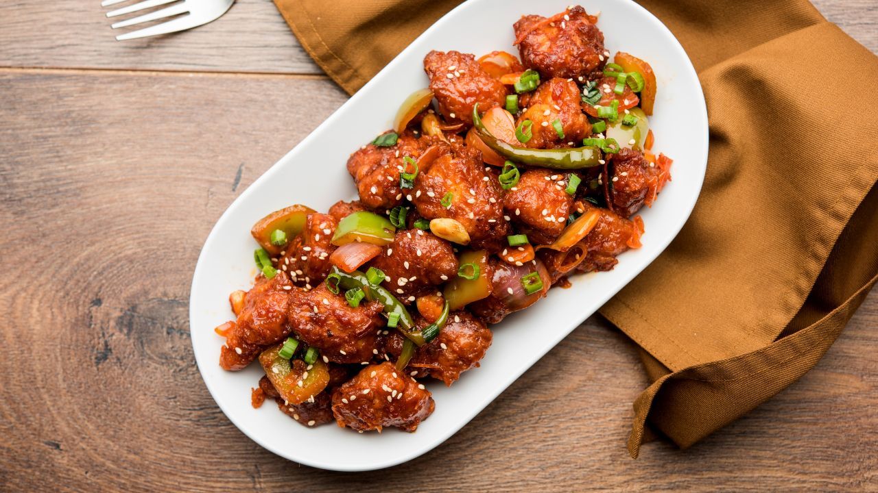 How to Make Spicy & Crispy Chicken Chilli at Home