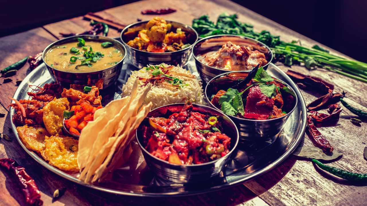 Ultimate Chicken Thali Guide: A Feast of Flavour