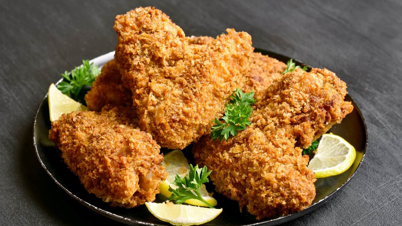 Chicken Kukure Momos – Crispy & Spicy Recipe