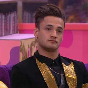 Asim Riaz | Biography Birthday Family Controversies Net Worth Age