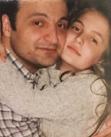 Elli Avram Biography Boyfriend Net worth Facts