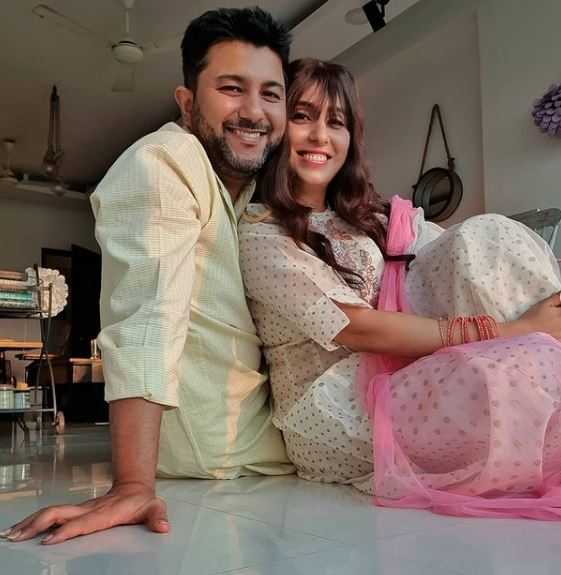 Neha Bhasin - Biography, Husband, Age, Controversy, Net Worth, Career