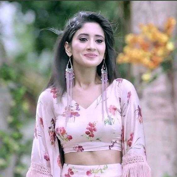 Shivangi Joshi Age Birthplace Birthdate Actress Tv Serial