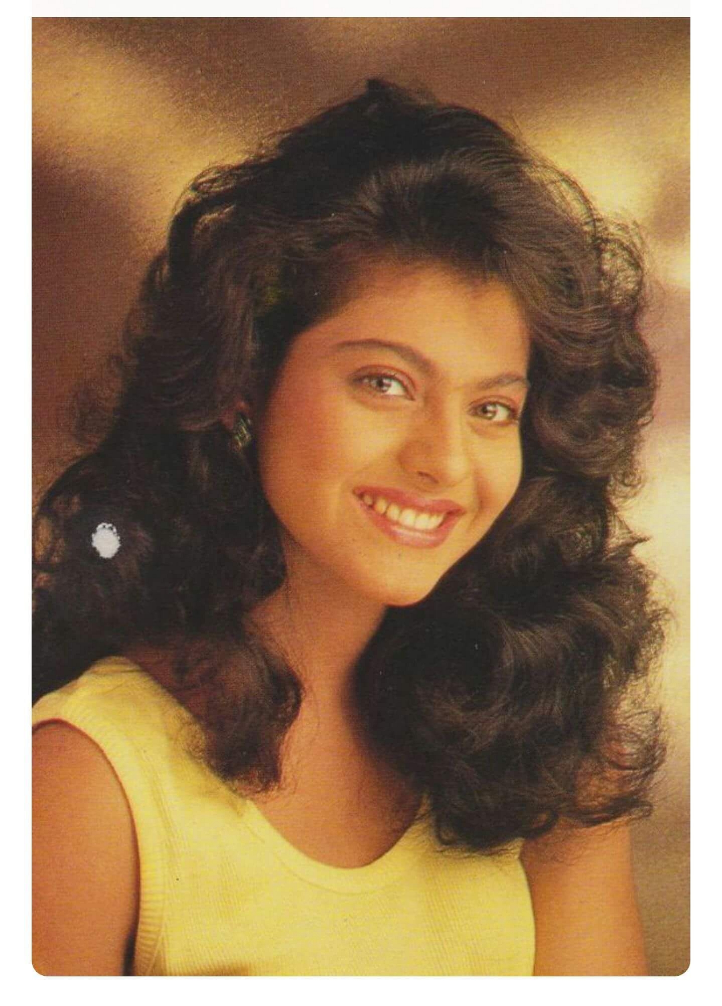 Kajol | Biography, Movies, Career, Net Worth, Family, Age