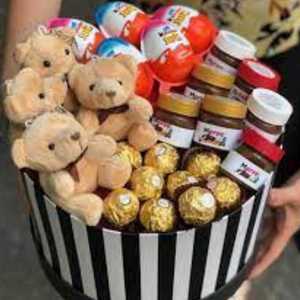 Romantic Gifts To Show Your Partner True Love On This Teddy Day from Tring