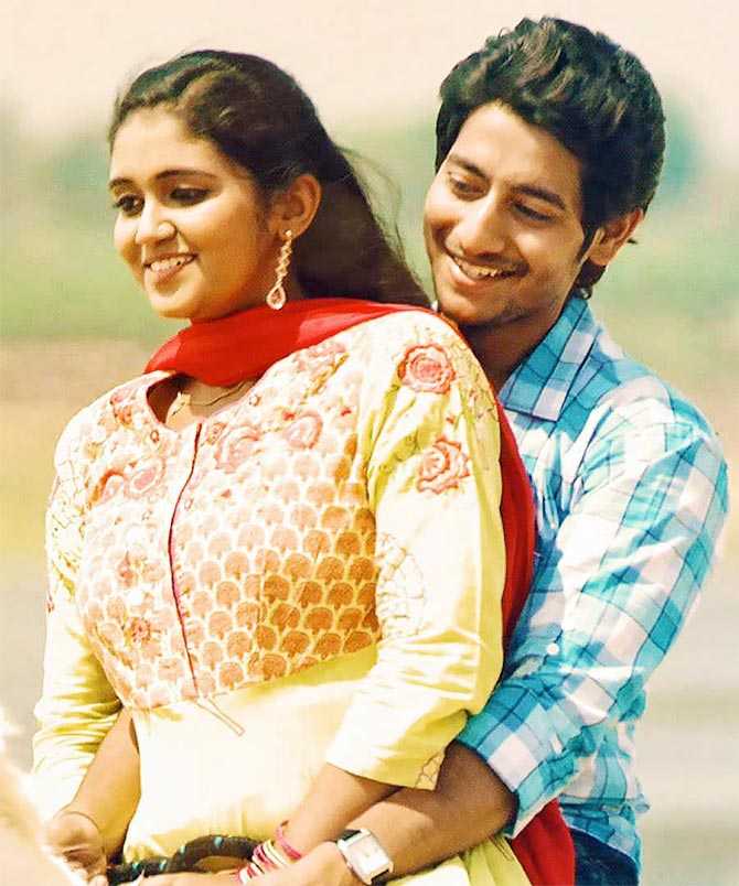 Sairat Year: 2016 Plot, Songs, Cast, Reviews, Trailer and More