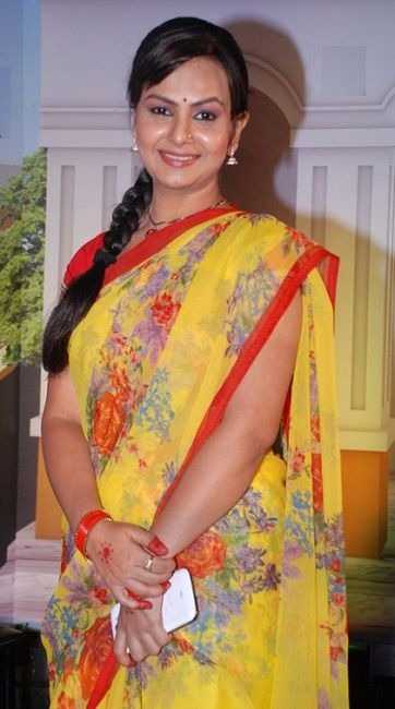 Disha Savla - Upadhyay - Life Story TV Shows Actress Career