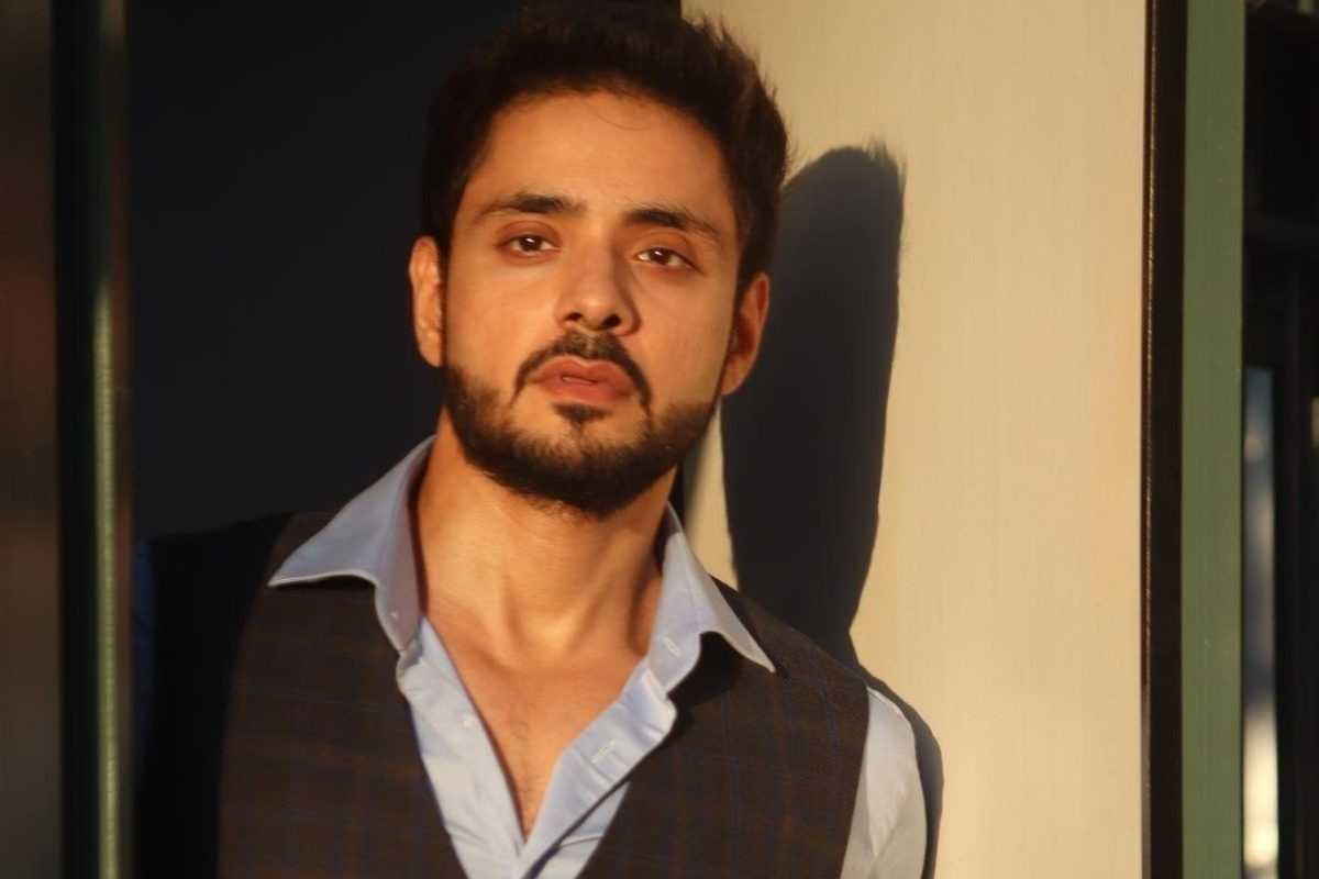 Adnan Khan - Best Movies, TV Shows, Career, Age, Birthday, Net Worth