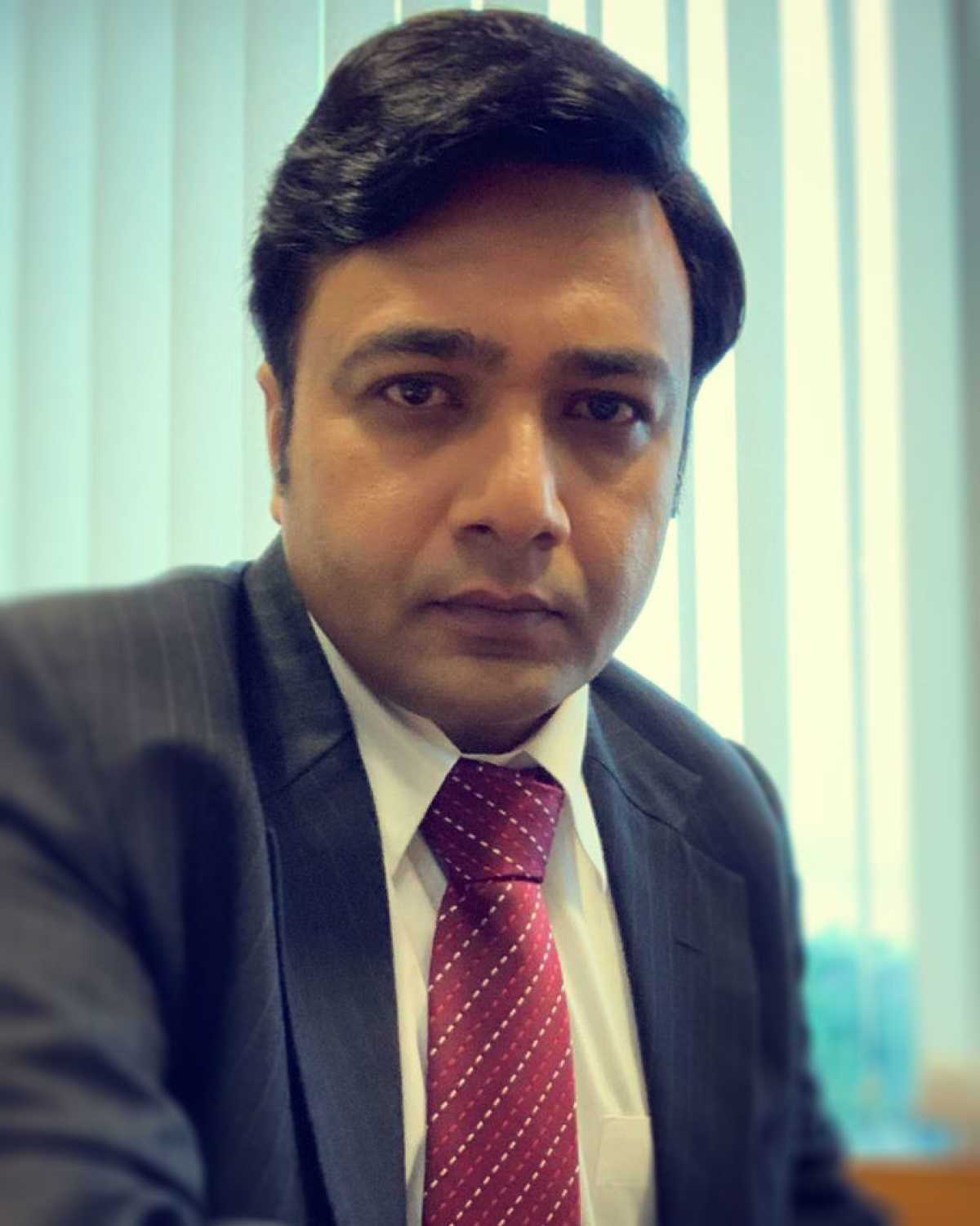 Scam 1992- The Harshad Mehta Story Cast, Crew, Episodes, Review