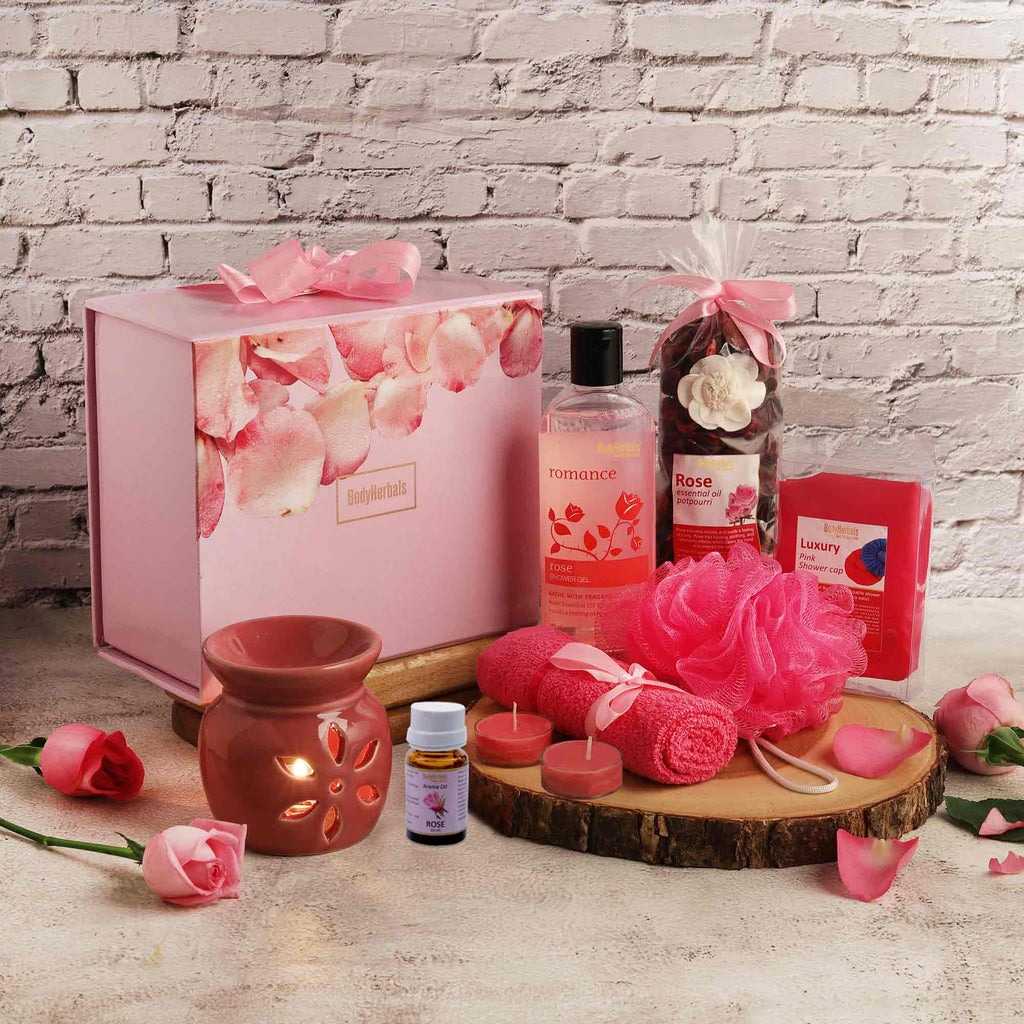 59+ lovely Women's Day Gifts For Employees