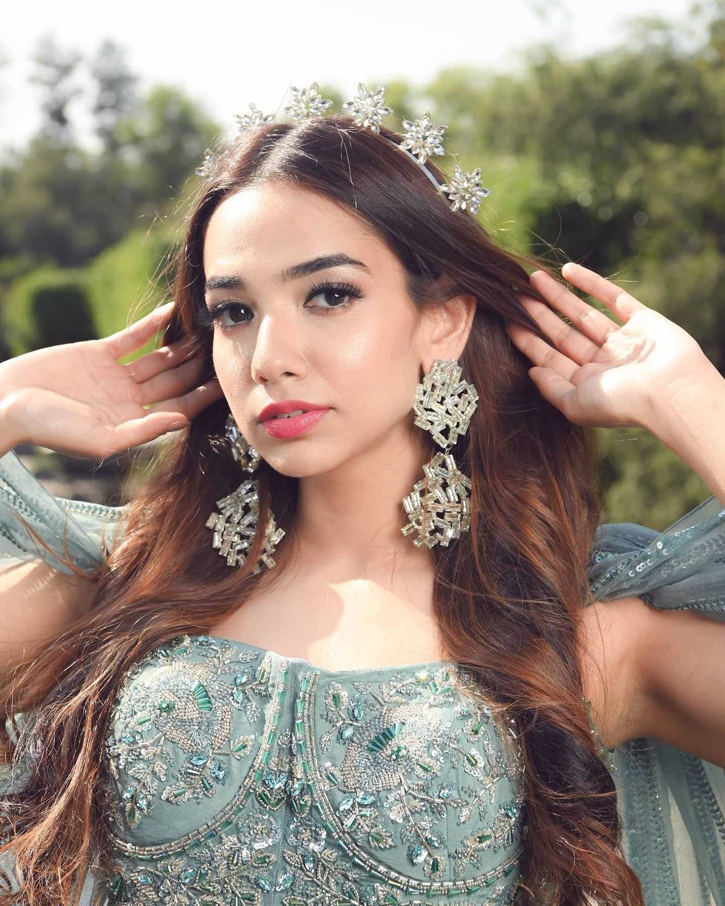 Builders - Amazon Mini Tv, Release, Cast, Crew, Plot