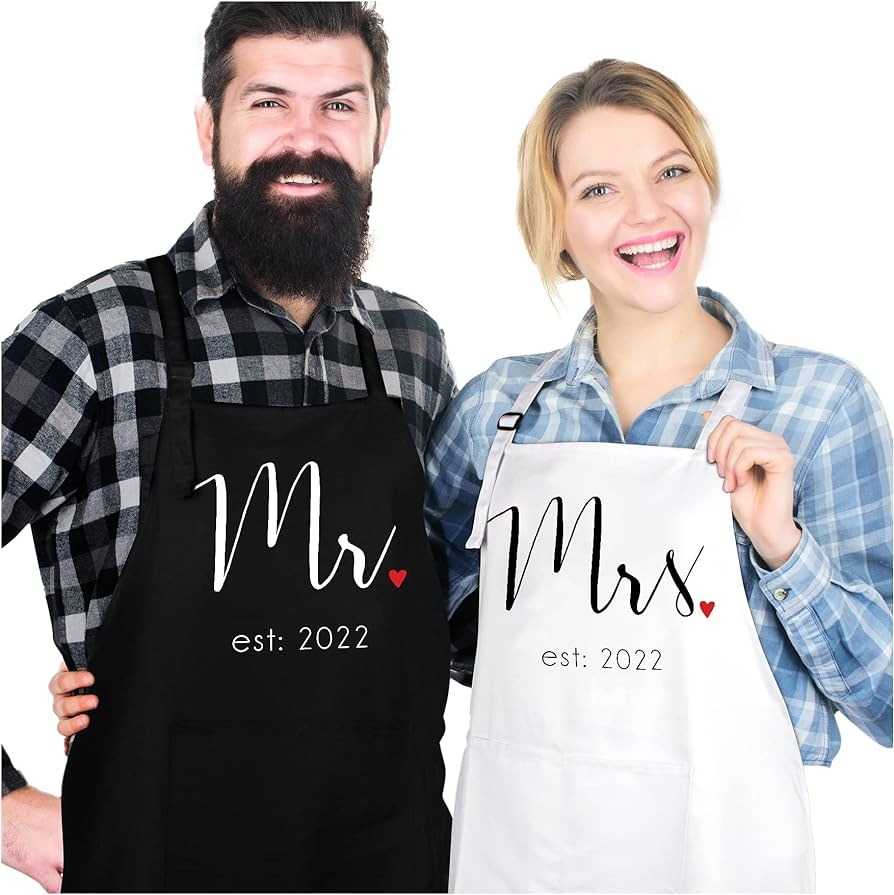 120+ Lovely Personalised Gifts For Couples To Express Your Love