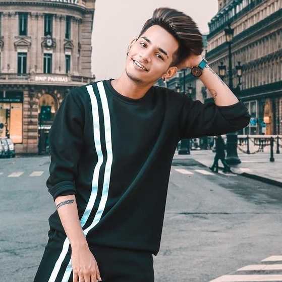 Nick Shinde Youtuber Photos, Age, Girlfriend, Wife, Biography