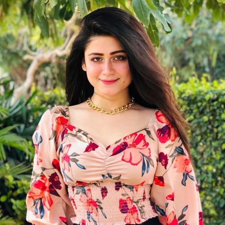 Gunjan Kunwar Model Content Creator Influencer | Biography Birthday Age