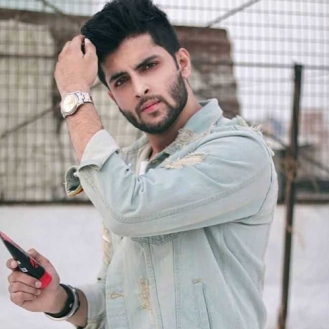 Yash Shrivastava Content Creator | Biography Influencer