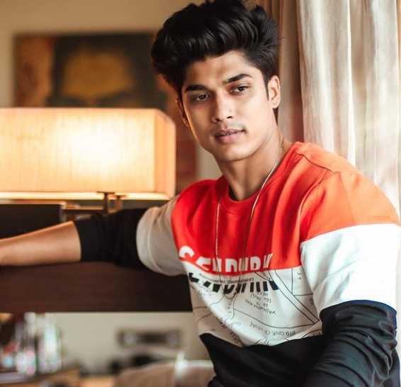 Asif Shaikh Model Age, Wife, Family, Movies, Biography