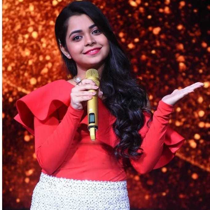 Anushka Banerjee Singer - Biography Birthday Age Birthplace