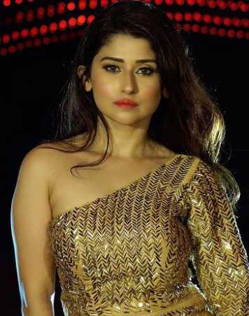 Saba Khan TV Star Age, Photos, Biography, Movies, Family