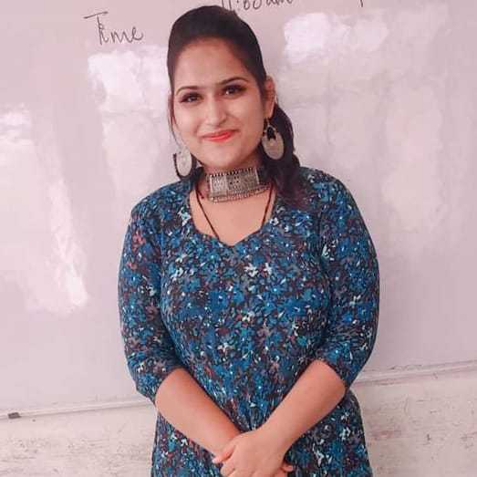 Komal Shokeen Influencer |Biography Career Content Creator