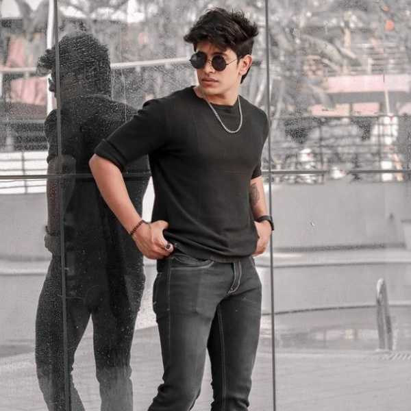 Abhishek Rathod influencer | Biography Blogger