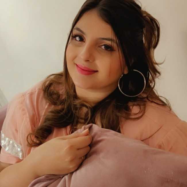 Rasha Influencer | Biography Birthday Age