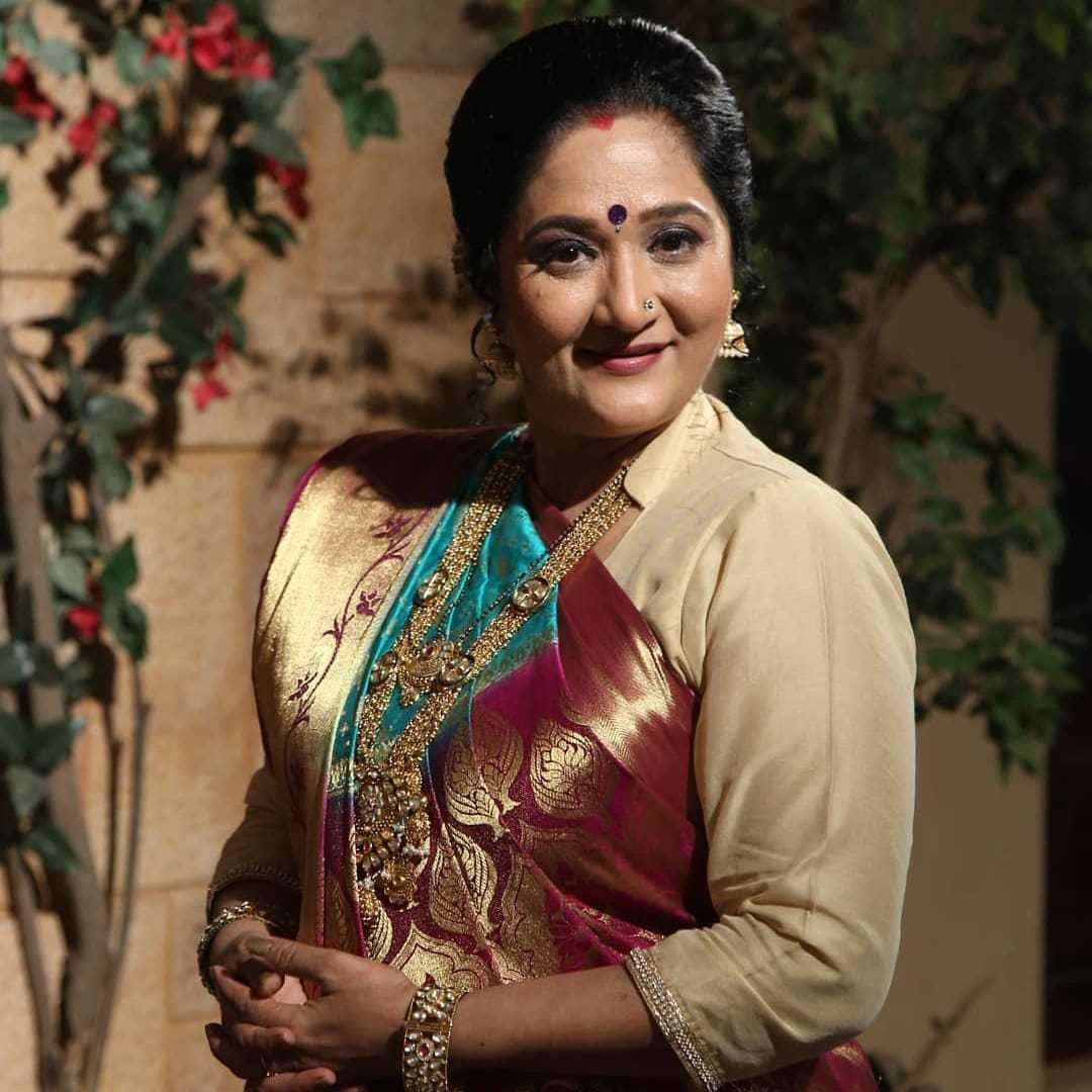 Alpana Buch - Tv Star, Age, Husband, Family, Biography, Net worth