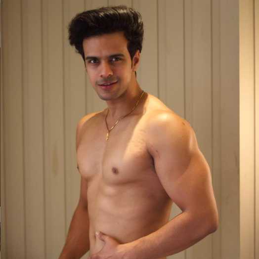 Mohit Kumar Fitness Age, Girlfriend, Wife, Height, Photos
