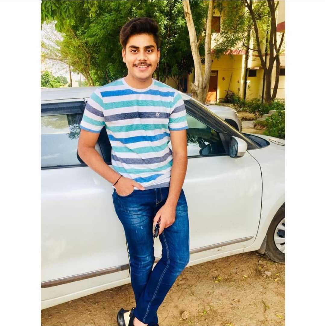 Anas Khan - Biography | Tring India