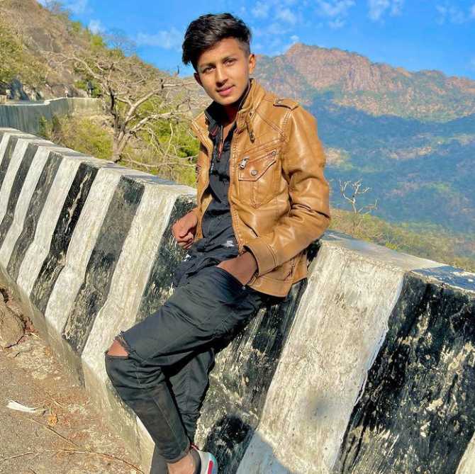 Niks Thakor Content Creator| Biography Model