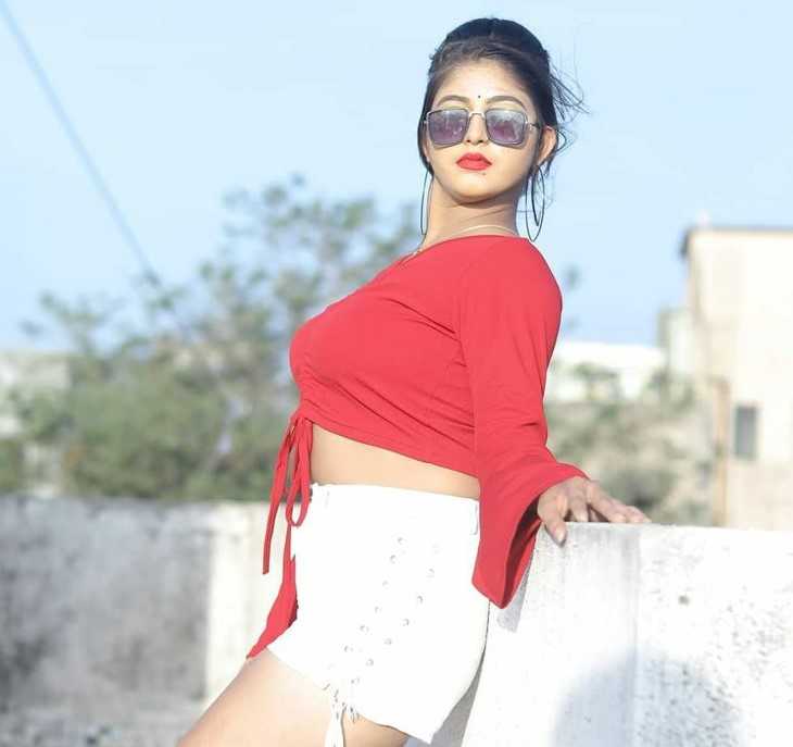 Komal Singh Content Creator | Influencer Biography Age