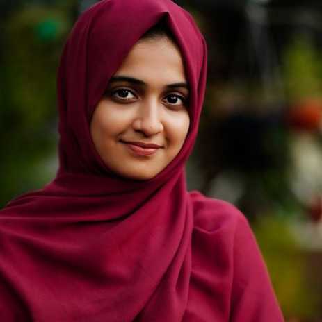 Dana Razik Youtuber Age, Family, Husband, Date of Birth, Education