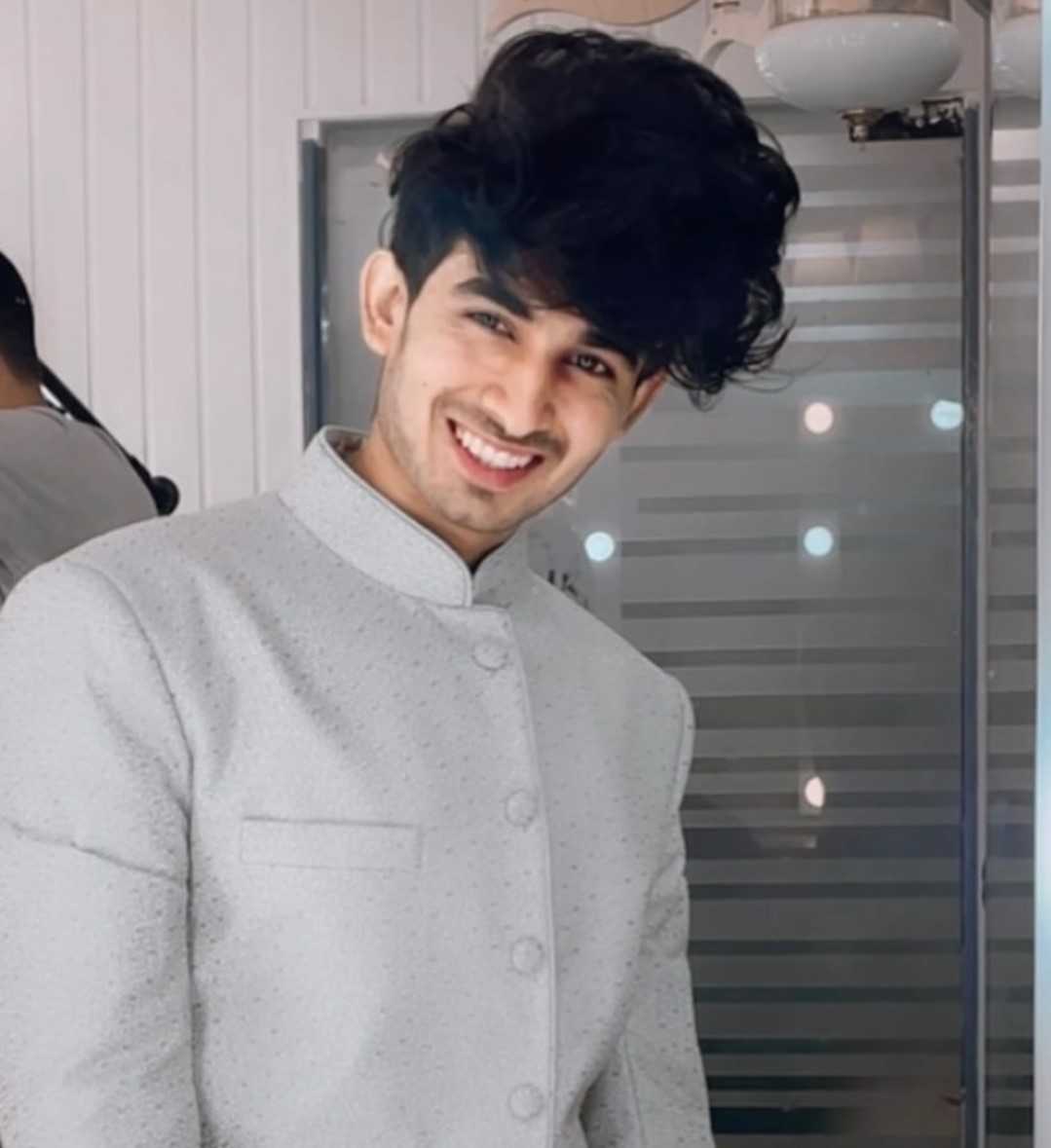 Kunal Tomar Influencer Age, Wife, Birthday, Girlfriend, Family