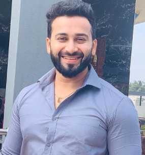 Chandu Gowda Movie Star Wife, Photos, Age, Family