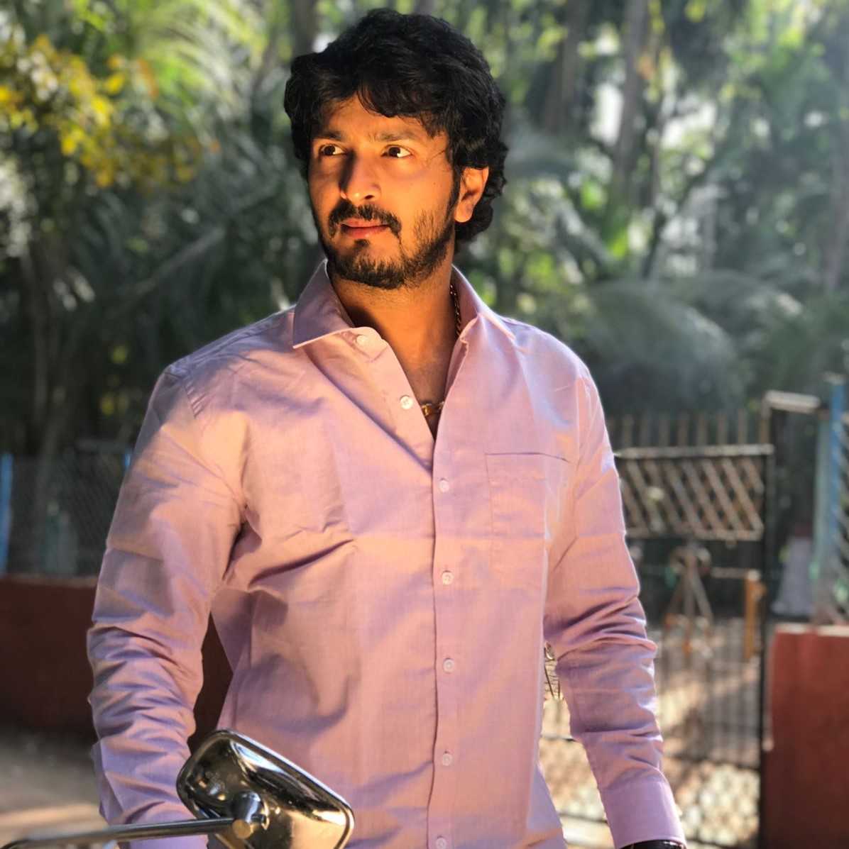 Suhrud Wardekar Actor| Biography Birthday Age