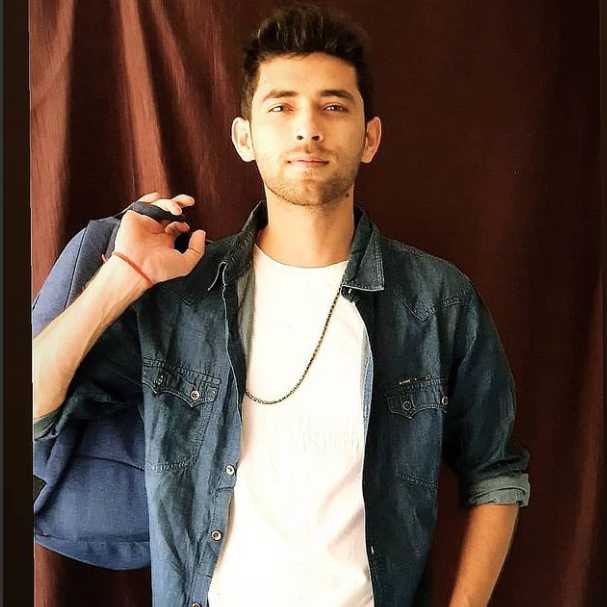 Ayush Shrivastava Actor Age Instagram Birthday Biography