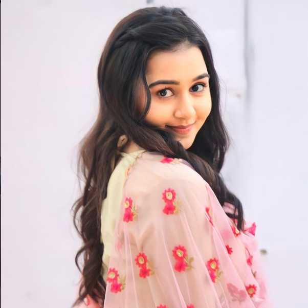 Munira Kudrati Movie Star Age, Biography, Date of Birth, Birthday Munira Kudrati Movie Star Age, Biography, Date of Birth, Birthday