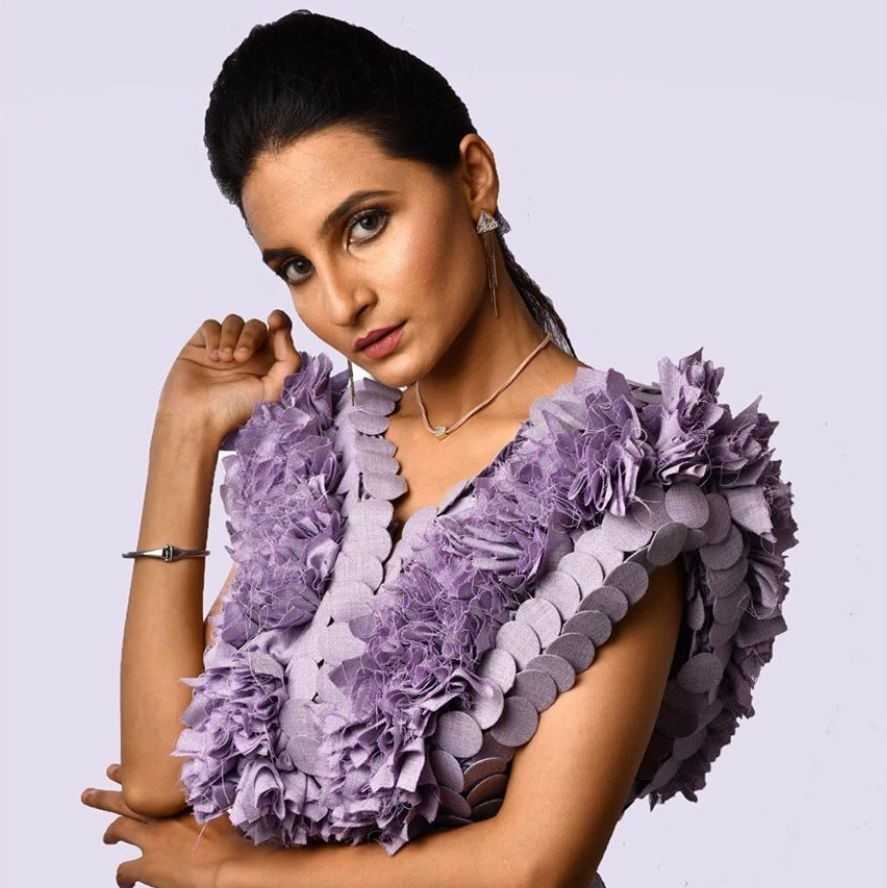 Ishwari Katwe Actor | Biography Age Personal life