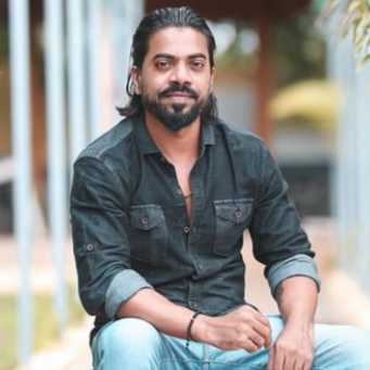 Sunny Phadke Models | Age Birthday Biography