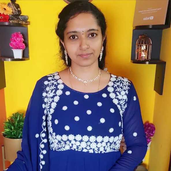 Gayatri Model Influencer Age Birthday Biography