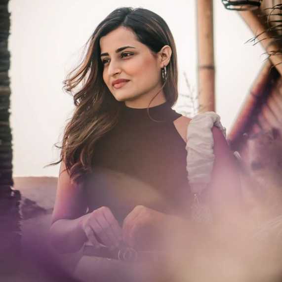 Divya Bhatt Actress | Biography Influencer