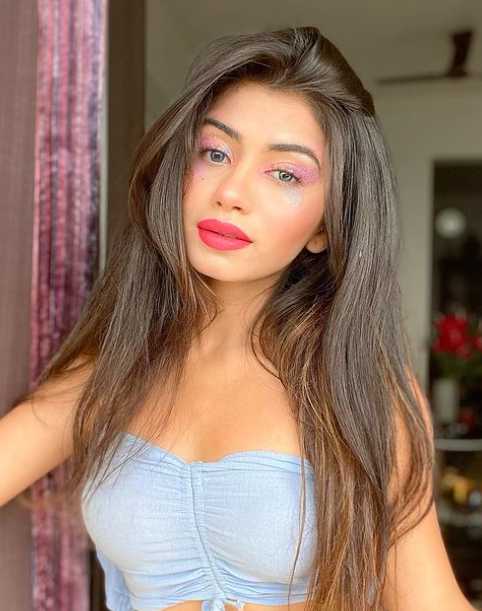 Riya Sharma Influencer Photos, Age, Biography, Family, TV Shows