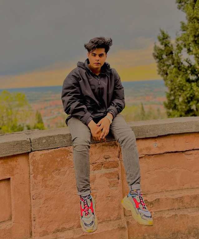 Shahzeb Khan Content Creator Influencer | Biography Birthday Age